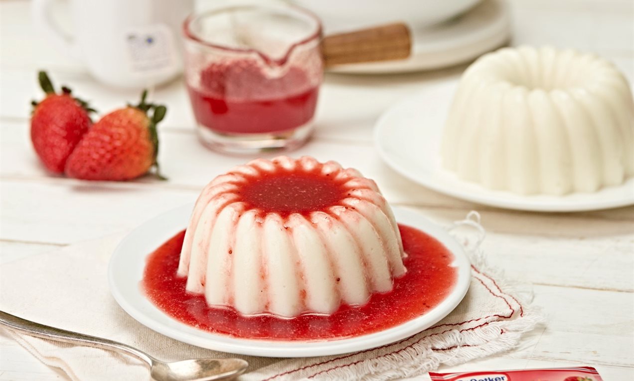 Pudim Diet de Coco com Calda de Morango Dr. Oetker Receita | Dr. Oetker