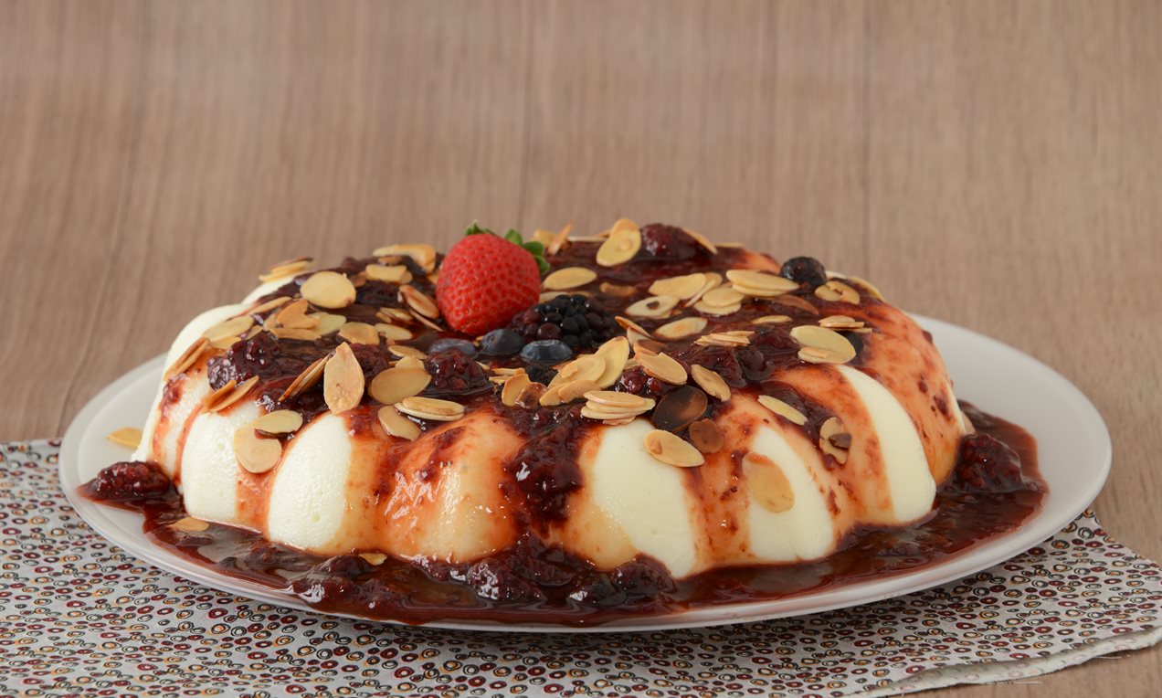 Manjar com Frutas Vermelhas com Amendôas Receita | Dr. Oetker
